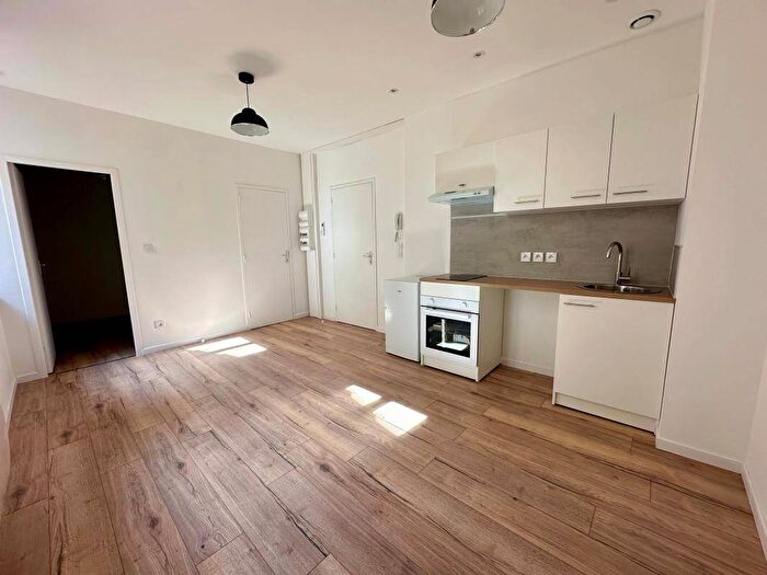 Appartement à louer - Sallèles-dAude - 1 pièce - 1 chambre