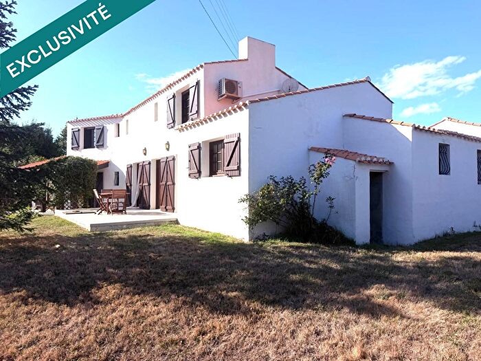 Saint-Vincent-sur-Jard - Maison 8 pièces à vendre