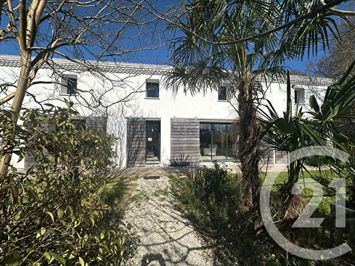 Maison à vendre - Saujon - 6 pièces - 4 chambres