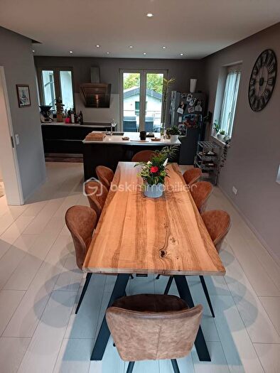 Maison à vendre - Bonneville - 8 pièces - 5 chambres