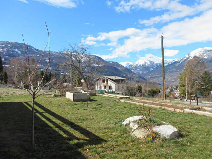 Maison à vendre - Guillestre - 4 pièces - 3 chambres