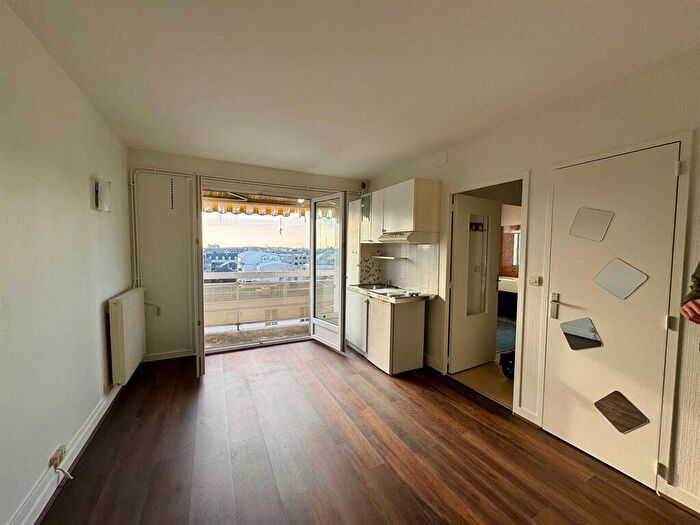 Bannier-Coligny, Orléans : Appartement 1 pièce à louer