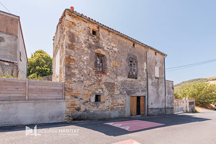 Maison 4 pièces à Saint-Yvoine, à vendre