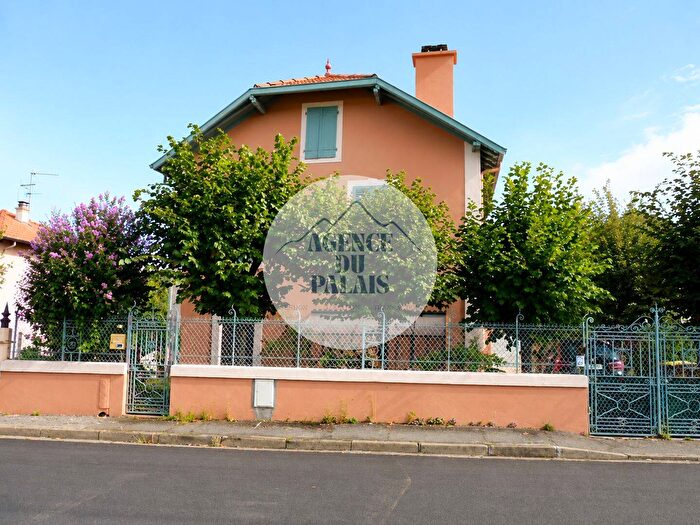 Maison 6 pièces à Gelos, à louer