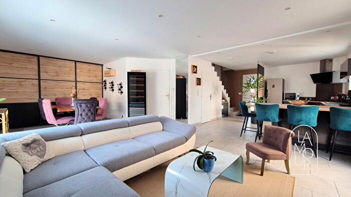 Maison à vendre - Arc-sur-Tille - 5 pièces - 3 chambres