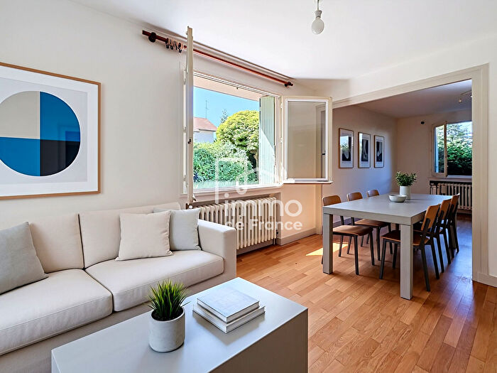 Bourg-en-Bresse, Centre, Brou, Baudières : Appartement 2 pièces à vendre