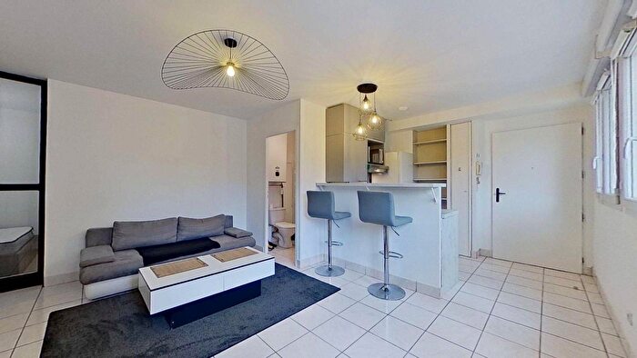 Appartement à louer - Collonges-au-Mont-dOr - 1 pièce