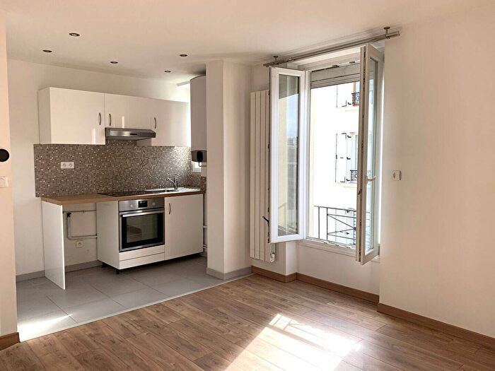 Appartement à louer - Archeveche, Charenton-le-Pont - 2 pièces - 1 chambre