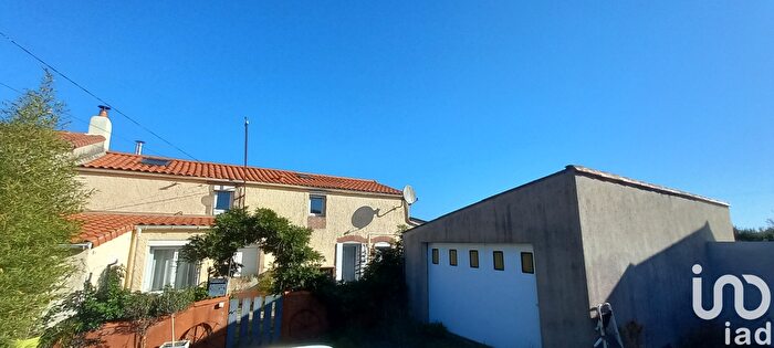 Maison à vendre - Bazoges-en-Paillers - 5 pièces - 4 chambres