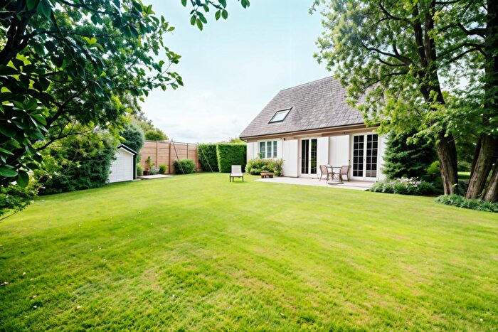 Maison à vendre - Croissy-Beaubourg - 6 pièces - 4 chambres