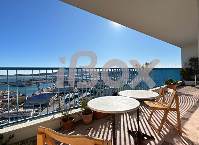 Appartement à vendre - Toulon, Saint-Roch - 5 pièces - 2 chambres