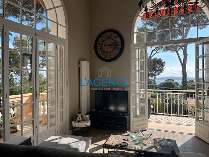 Appartement à vendre - Hyères, Costebelle, Almanarre - 3 pièces - 2 chambres