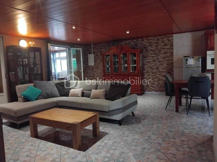 Maison 7 pièces à Entre-Deux, à louer