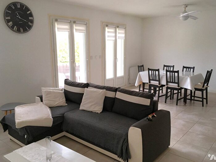 Saint-Mamert-du-Gard - Appartement 3 pièces à louer