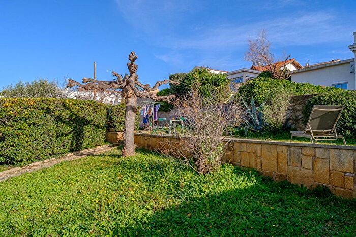 Appartement à vendre - Marseille e , Bonneveine - 4 pièces - 3 chambres