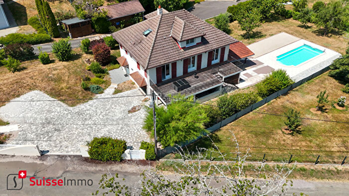 Maison 6 pièces à Onans, à vendre