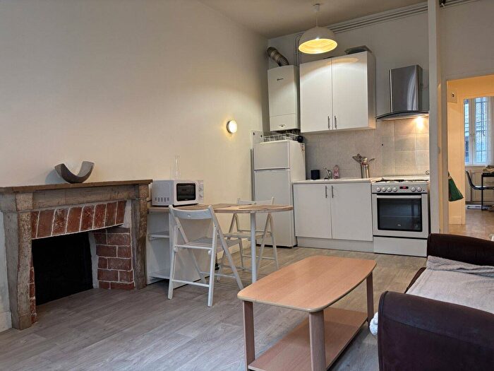 Appartement à louer - Centre, Chapelle des Buis, Besançon - 2 pièces - 1 chambre