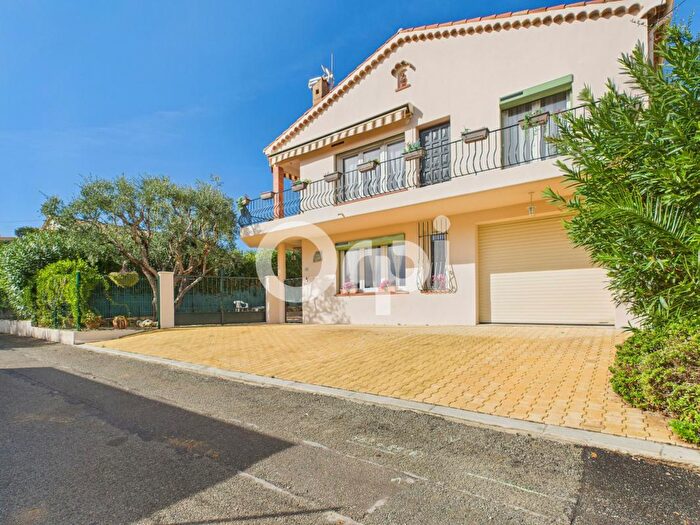 Maison à vendre - Mandelieu-la-Napoule, Minelle - 5 pièces - 3 chambres