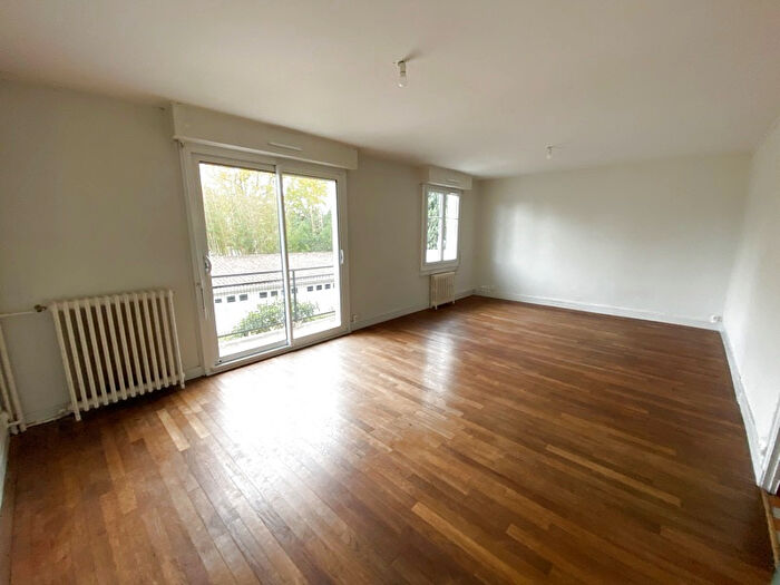 Appartement à louer - Bordeaux, Victor Hugo - 4 pièces - 3 chambres