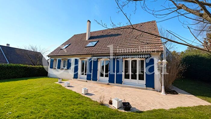 Maison à vendre - Noisy-le-Roi - 7 pièces - 4 chambres