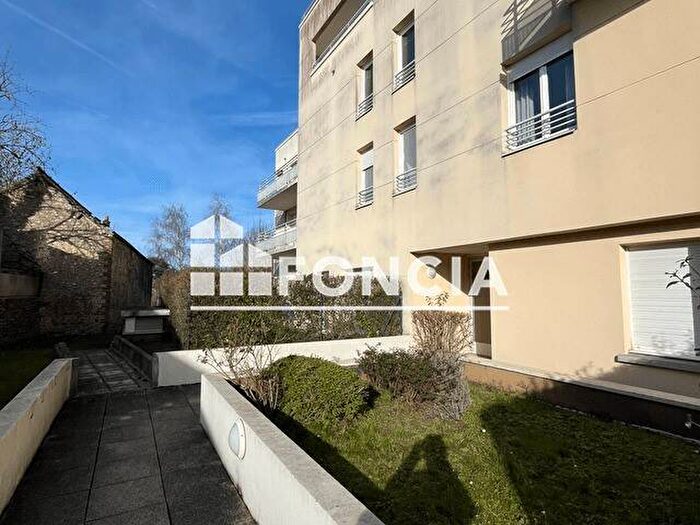 Appartement à louer - Pastières, Chartres - 3 pièces - 2 chambres