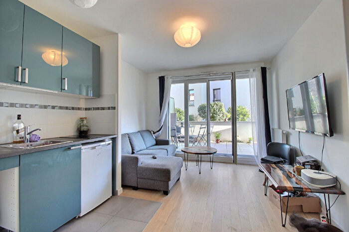 Appartement 2 pièces à louer à Suresnes, Plateau Ouest