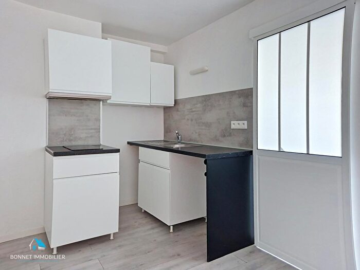 Appartement 1 pièce à Chamalières, Centre-ville, Carrefour de l'Europe, à louer