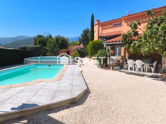 Maison à vendre - Vinça - 6 pièces - 4 chambres