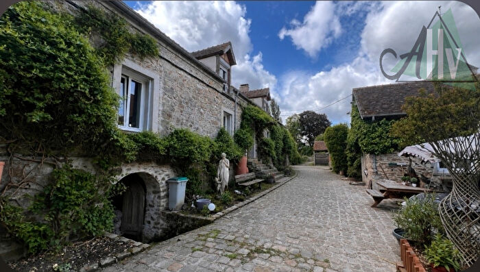 Grandpuits-Bailly-Carrois : Maison 8 pièces à vendre