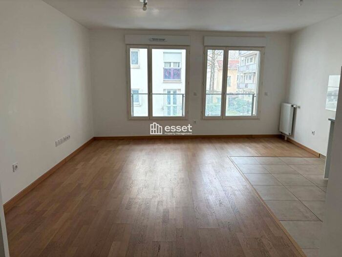 Appartement à louer - Rive Droite, Viroflay - 3 pièces - 2 chambres