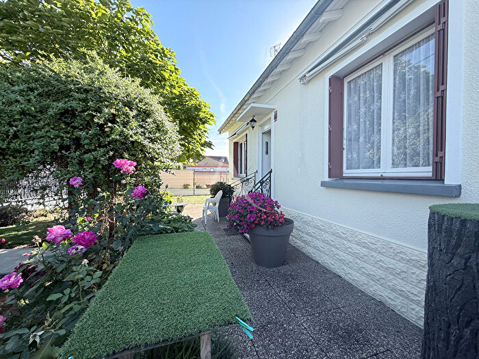 Chelles, Chantereine, Madeleine : Maison 4 pièces à vendre