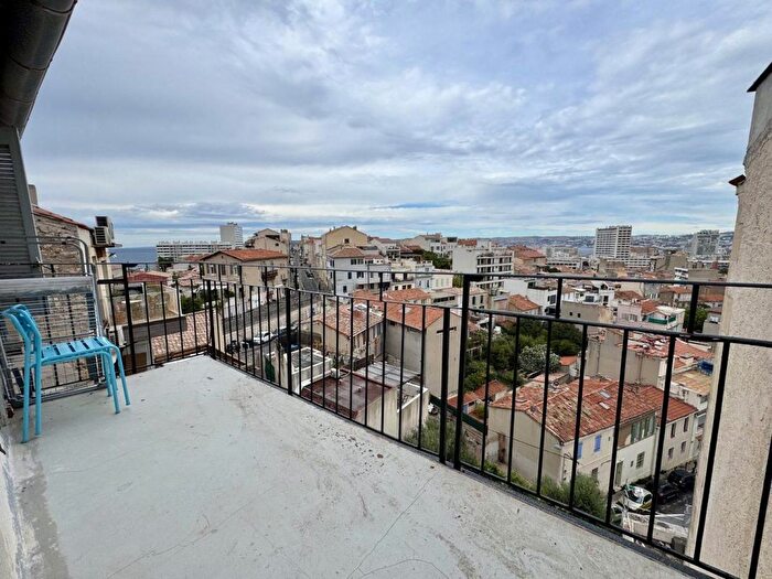 Marseille 7ème, Saint-Lambert : Appartement 2 pièces à louer