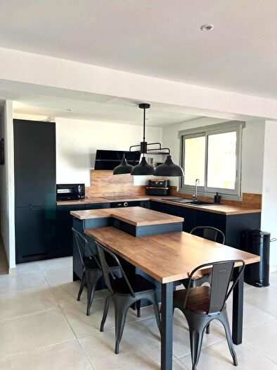 Fréjus, Centre-ville : Appartement 3 pièces à vendre