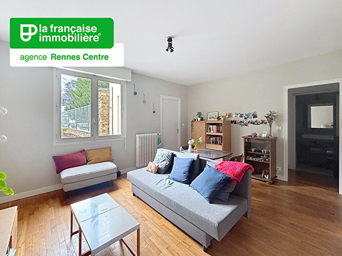 Appartement à louer - Quartiers Centre, Colombier - 3 pièces - 2 chambres