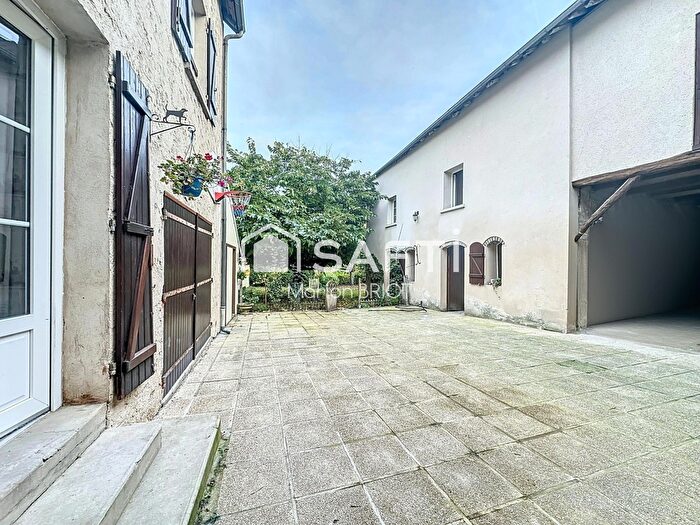 Maison à vendre - Mantes-la-Ville, Centre-ville - 9 pièces - 4 chambres