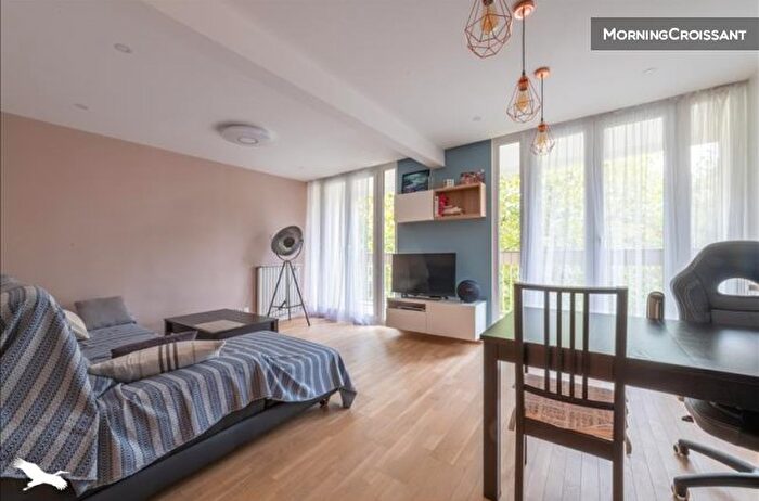 Appartement à louer - Lormont, Génicart - 3 pièces - 2 chambres