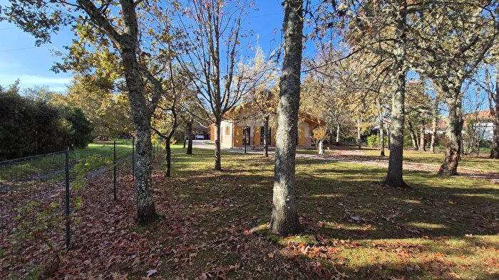 Maison à vendre - Biscarrosse, Navarrosse, Ipse, Mayotte, Millas, Bosque, En Belliard - 6 pièces - 4 chambres