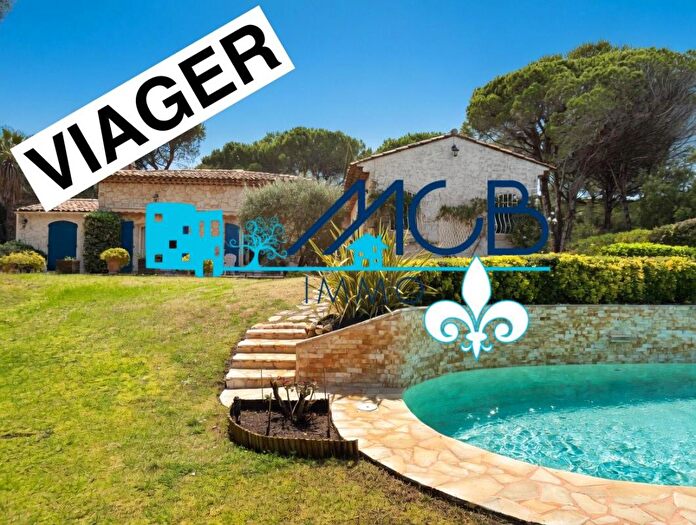Roquebrune-sur-Argens, La Bouverie : Maison 5 pièces à vendre