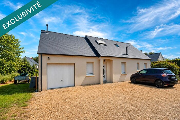 Maison 6 pièces à vendre à Noyant