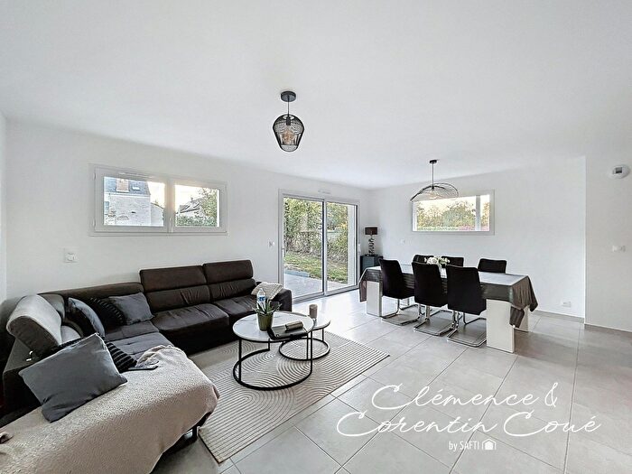 Maison à vendre - Pruillé - 7 pièces - 4 chambres