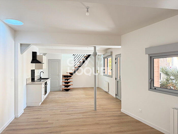 Appartement à vendre - Bourges, Aéroport, Vauvert, Pierrelay, Pissevieille - 3 pièces - 2 chambres