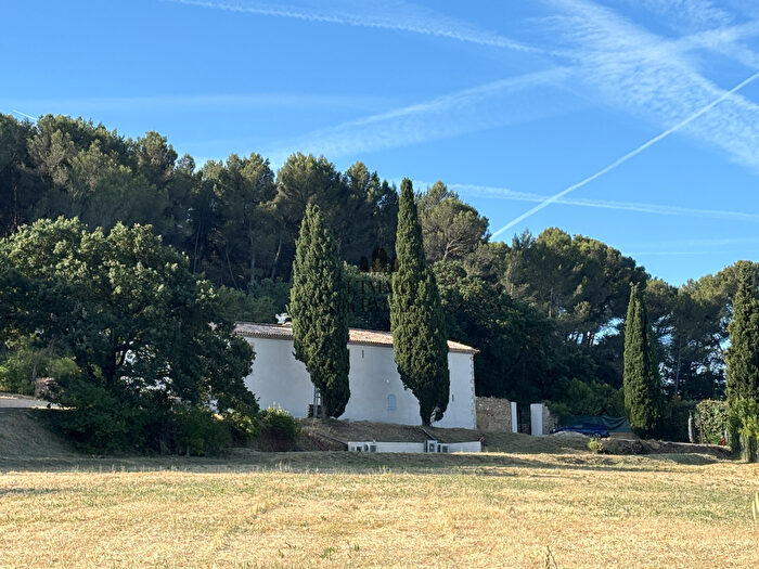 Appartement 3 pièces à Bouc-Bel-Air, La Mounine, Le Serre, Valcros, à louer