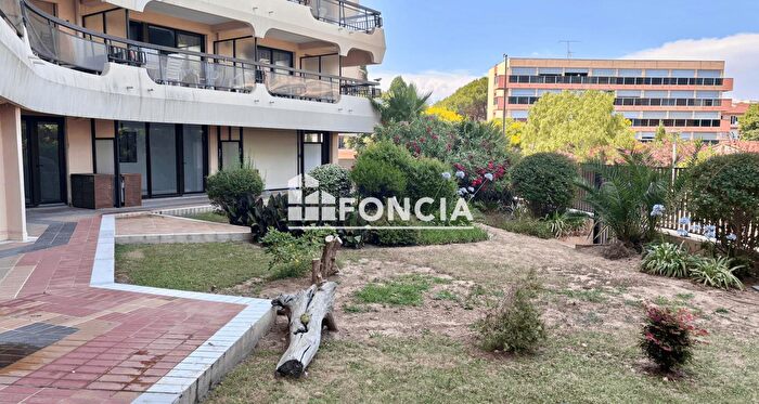 Appartement à vendre - Fréjus, Fréjus Plage - 3 pièces - 2 chambres