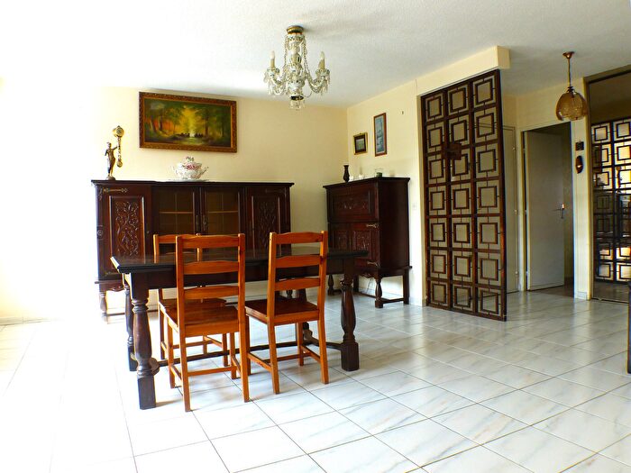 Appartement à vendre - Marseille e , La Pomme - 5 pièces - 4 chambres