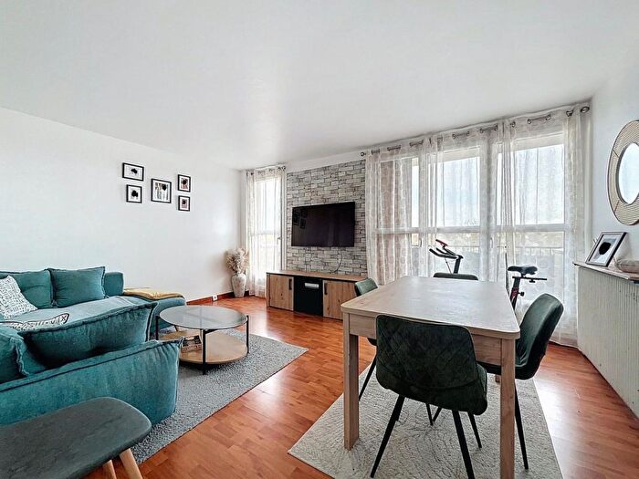 Appartement à vendre - Brunoy, Sud - 3 pièces - 2 chambres