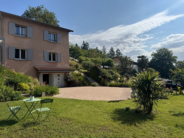 Maison à vendre - Saint-Genis-les-Ollières - 6 pièces - 4 chambres