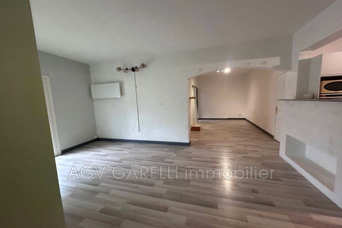 Hyères : Maison 3 pièces à louer