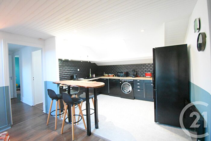 Appartement à louer - Vichy, Coeur de Ville - 3 pièces - 2 chambres