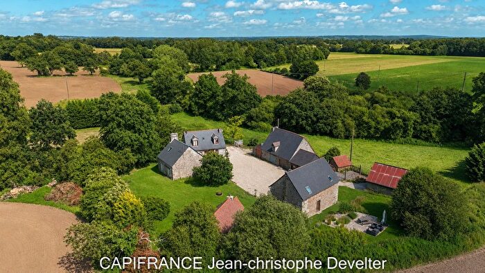 Maison 10 pièces à Ceaucé, à vendre