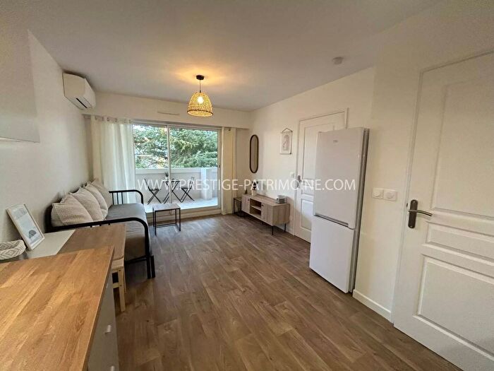 Appartement à louer - Centre-ville, Cannes - 2 pièces - 1 chambre